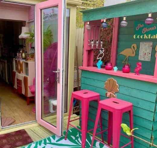 9 Colorful Bar Stools Ideas That Will Pop!