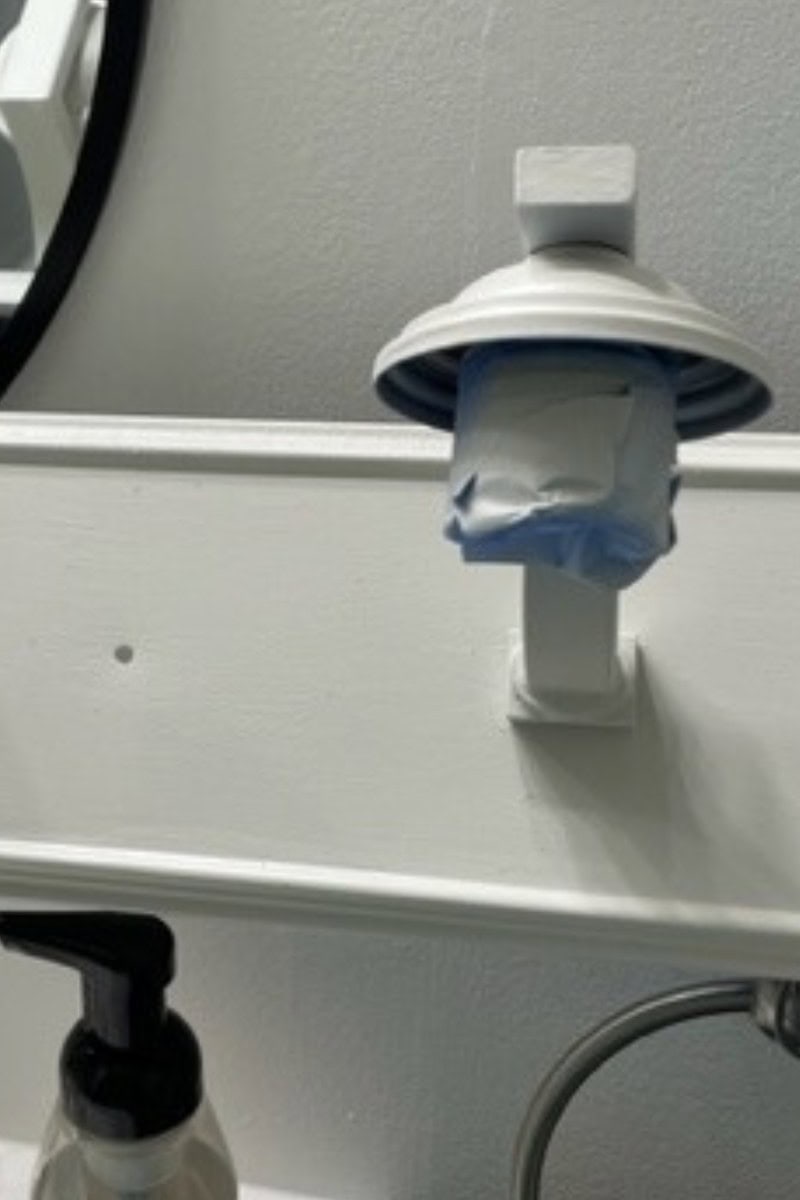 Easy Spray Painted Light Fixture